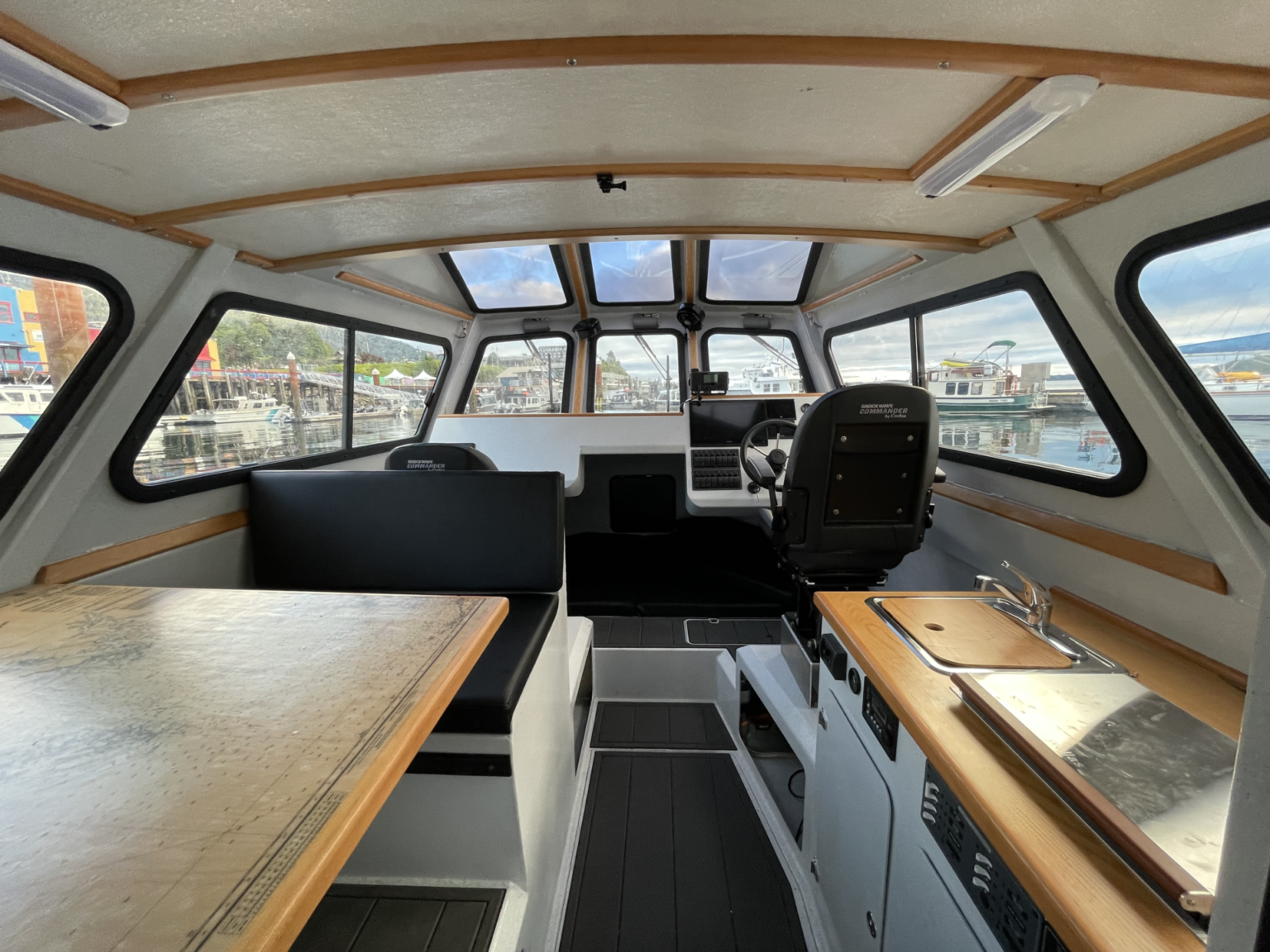 BRIDGEVIEW 30' BIG COAST EDITION - Bridgeview Marine